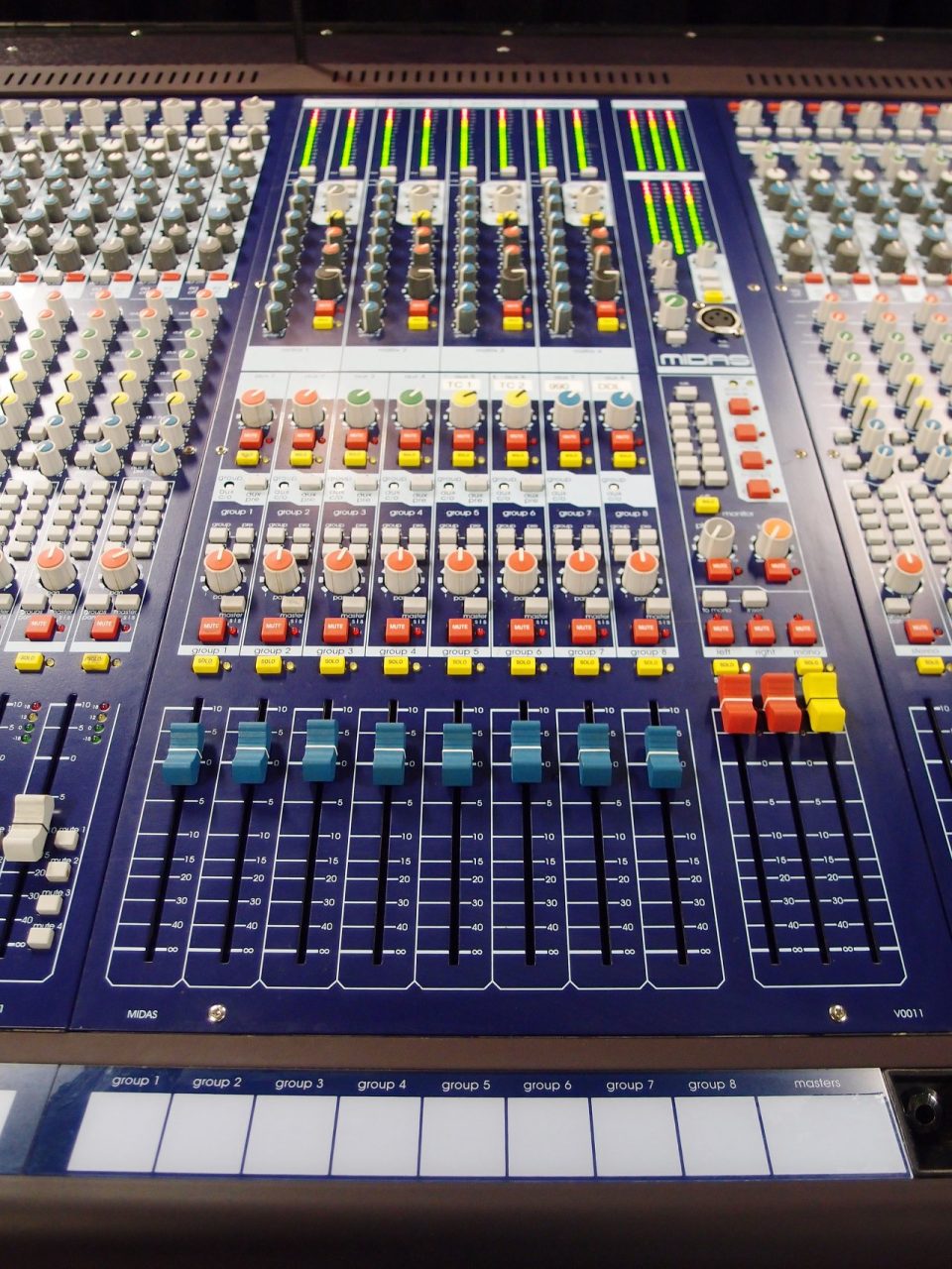 Midas Verona 480 Analogue Mixing Console – Gearwise – AV & Stage Equipment