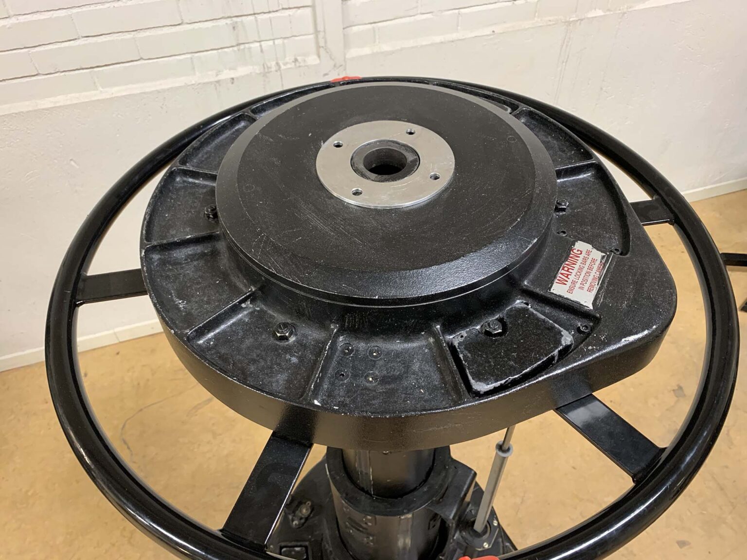 Vinten Fulmar Studio Pedestal – Gearwise – AV & Stage Equipment