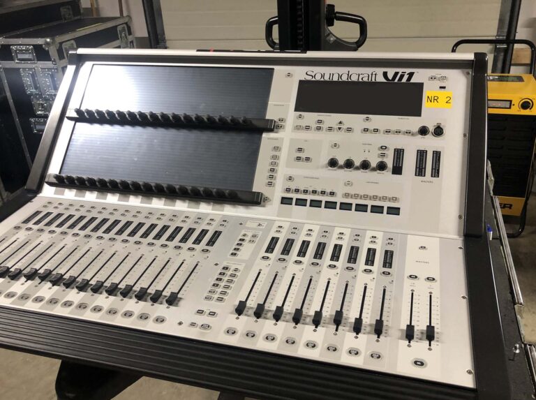 Soundcraft Vi1 – Gearwise – AV & Stage Equipment