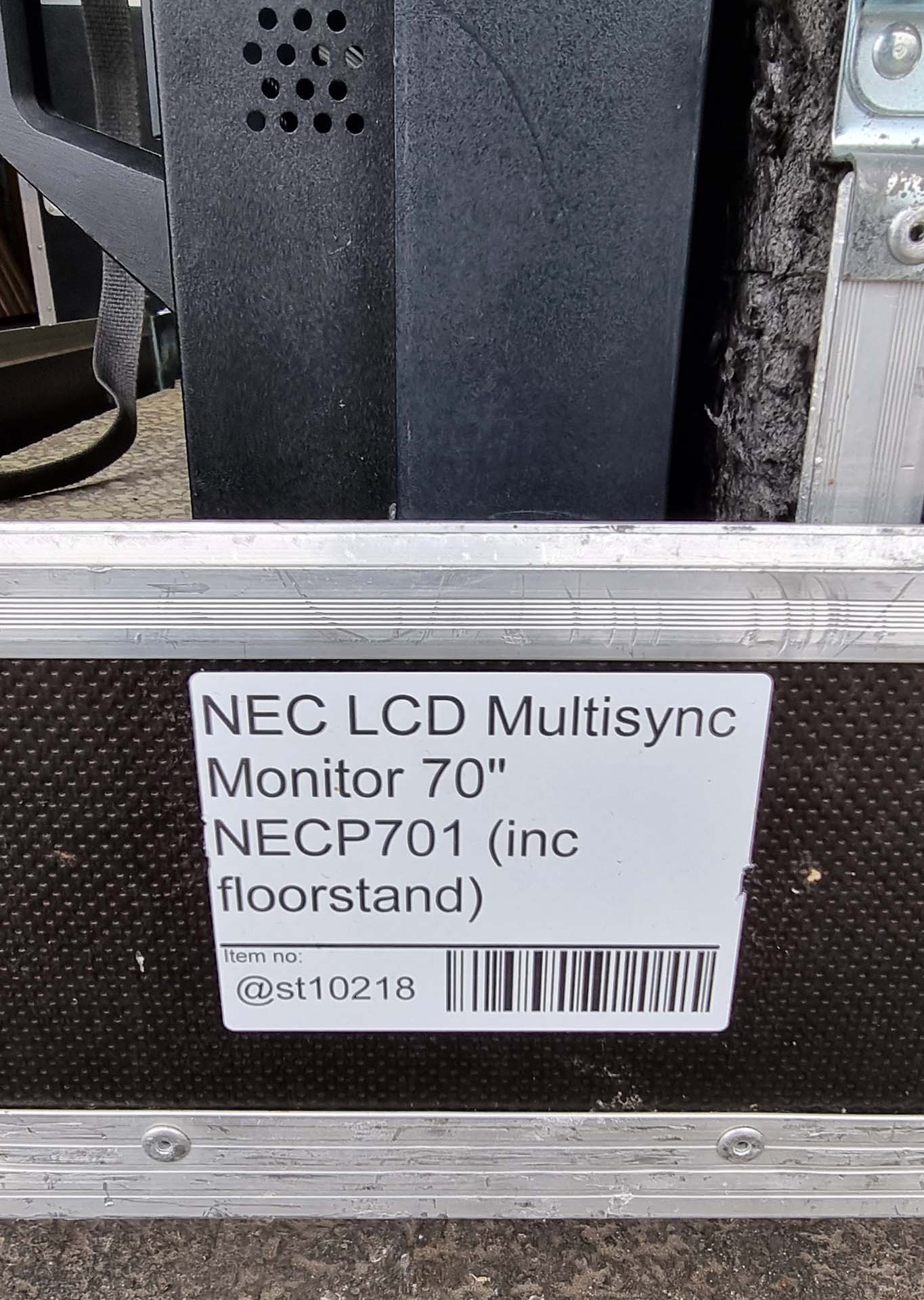 NEC MultiSync P701 (2pcs) – Gearwise – AV & Stage Equipment