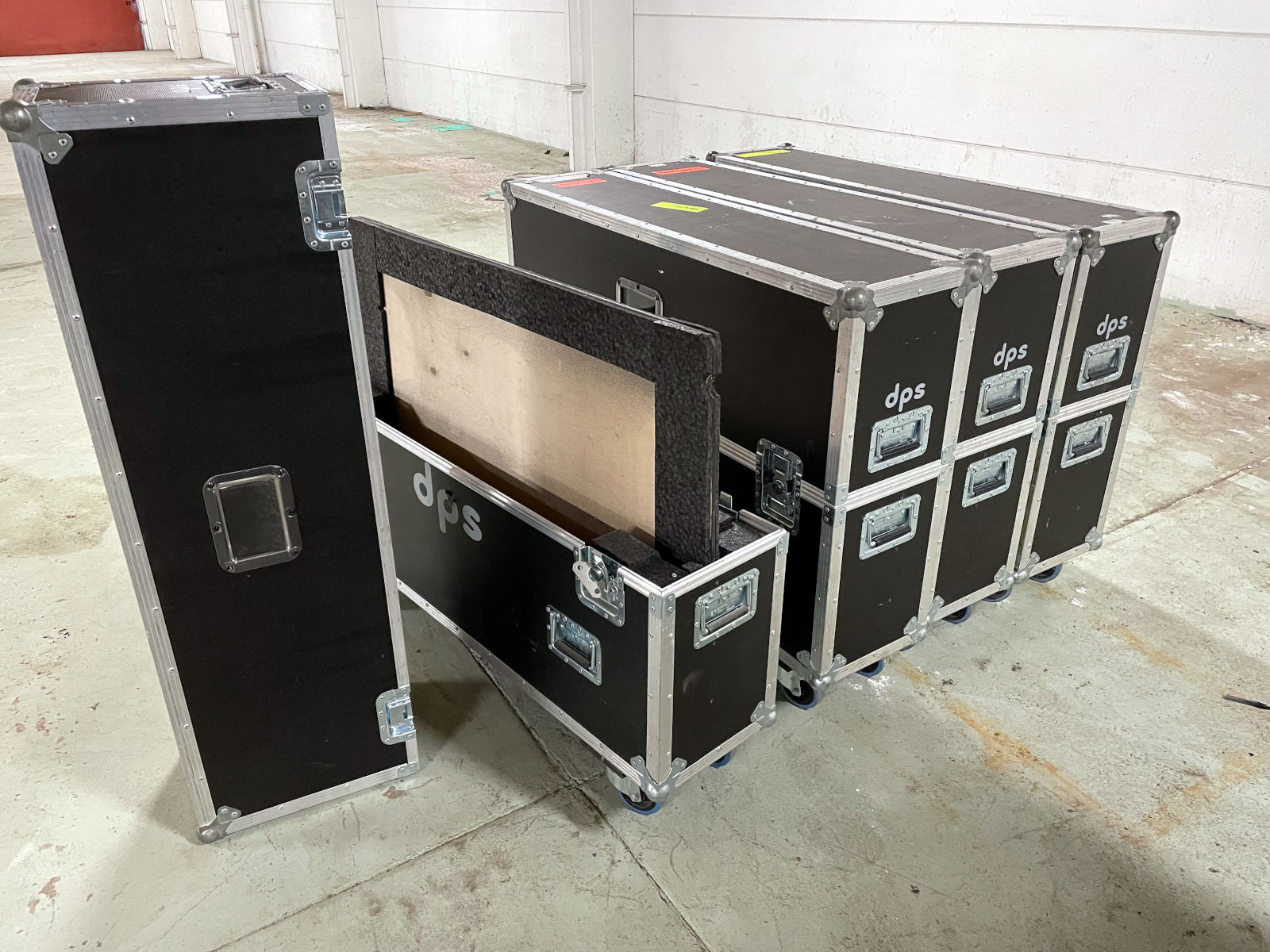 Flight cases – Buy from Gearwise – AV & Stage Equipment