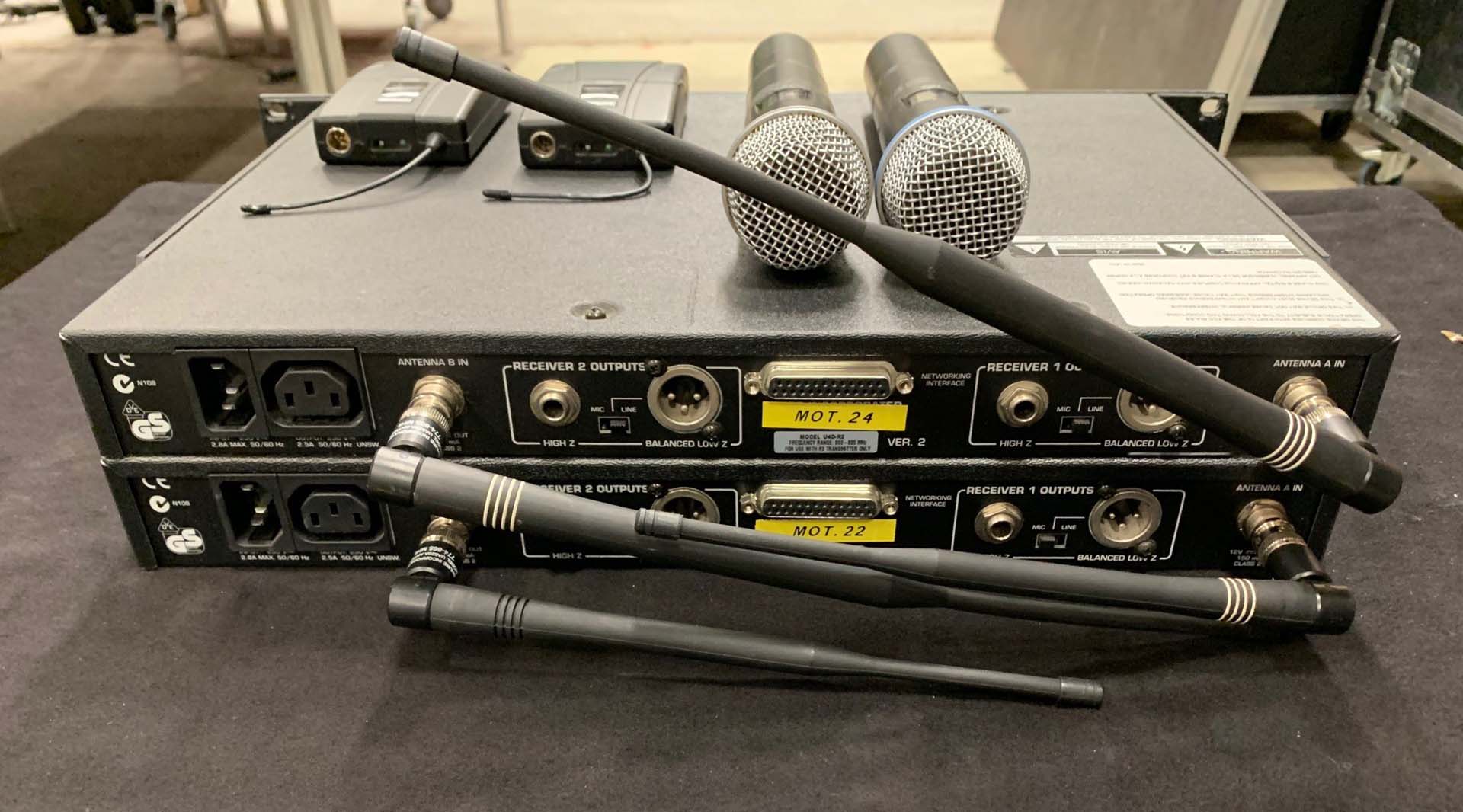 Shure U4D R2 package – Gearwise – AV & Stage Equipment