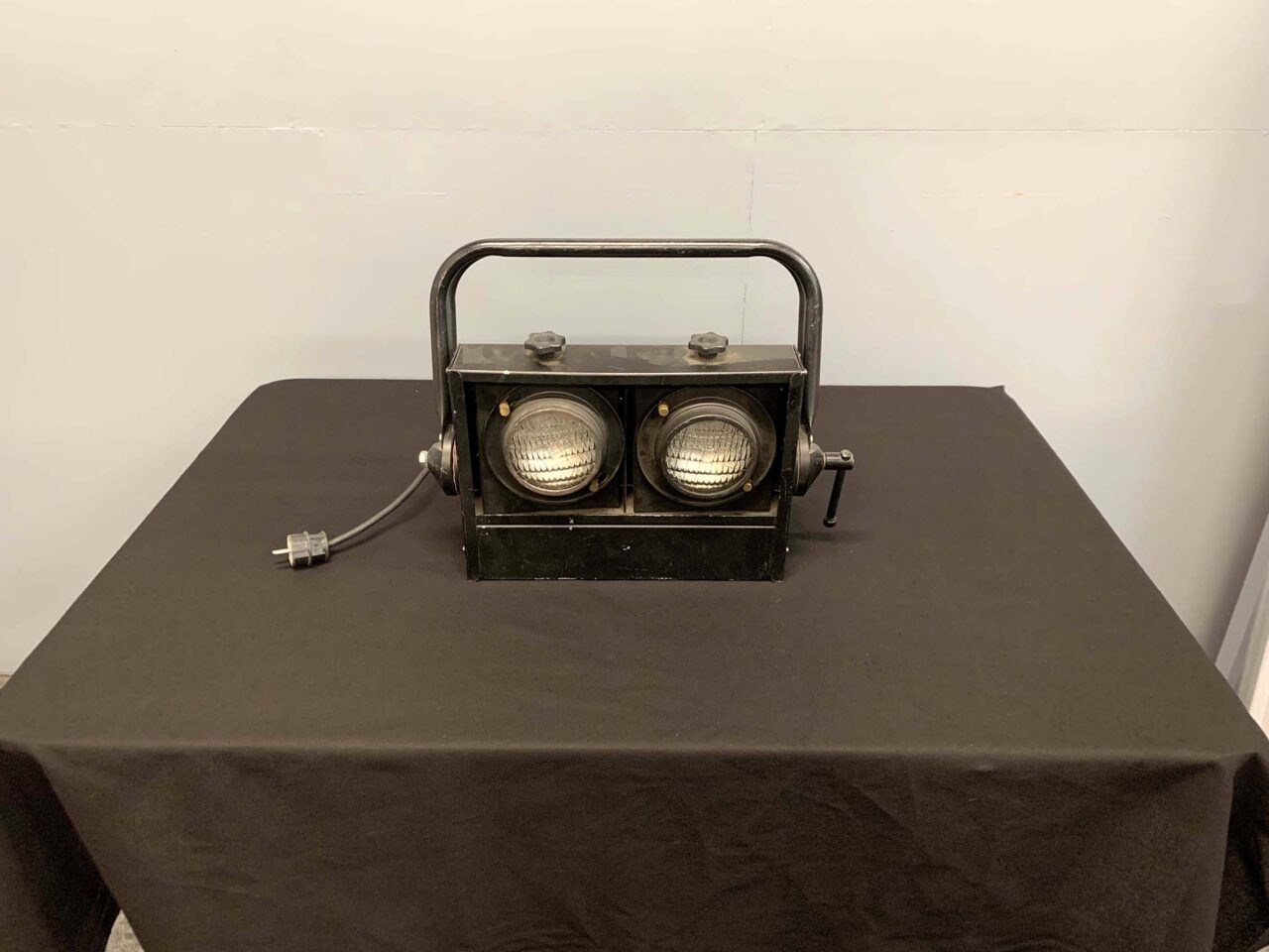 Conventional lighting – Gearwise – AV & Stage Equipment