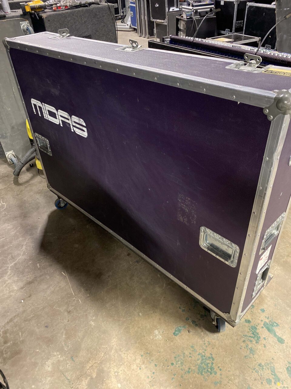 Midas Verona 400 – Gearwise – AV & Stage Equipment