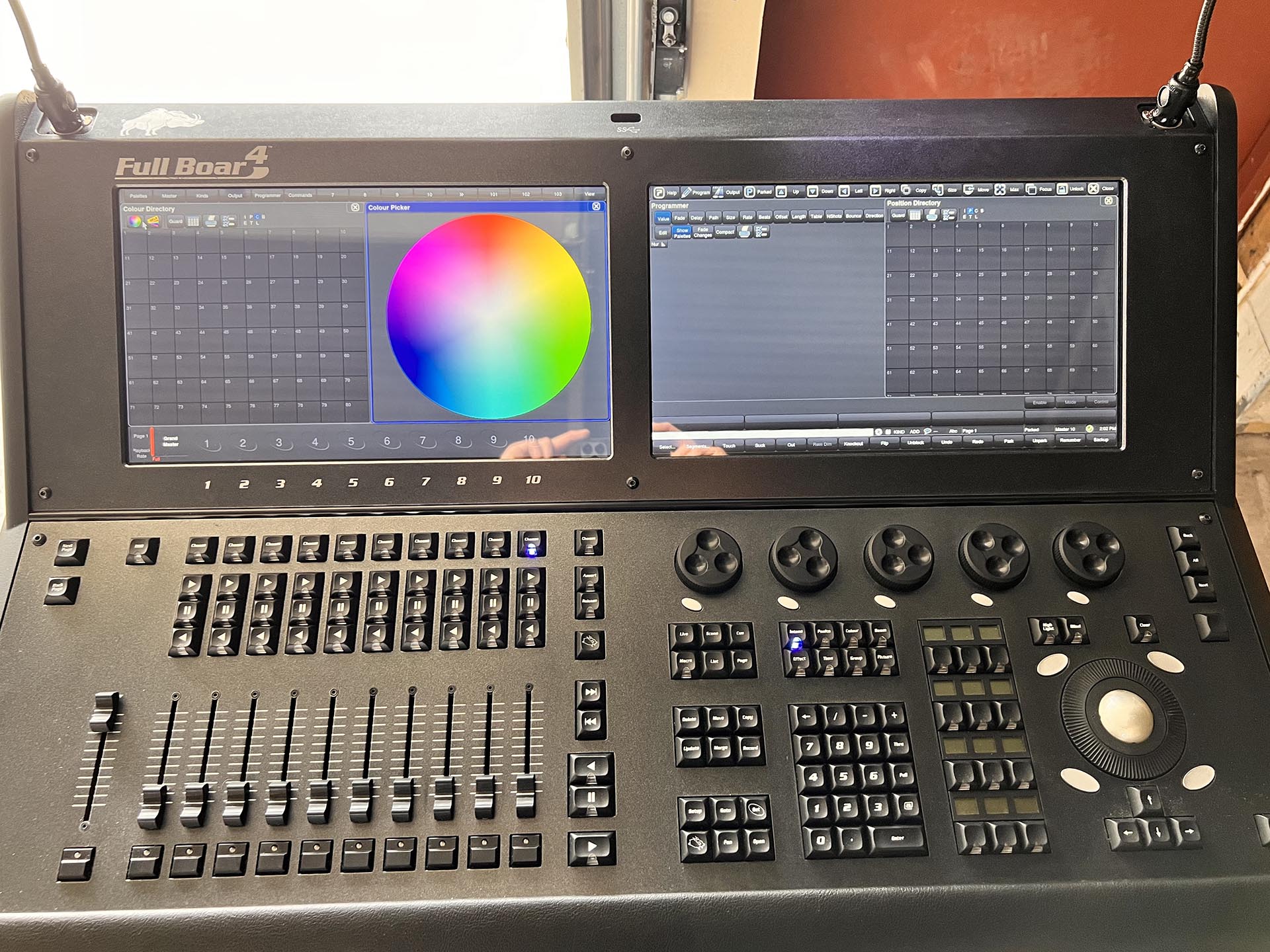Lighting consoles – Gearwise – AV & Stage Equipment