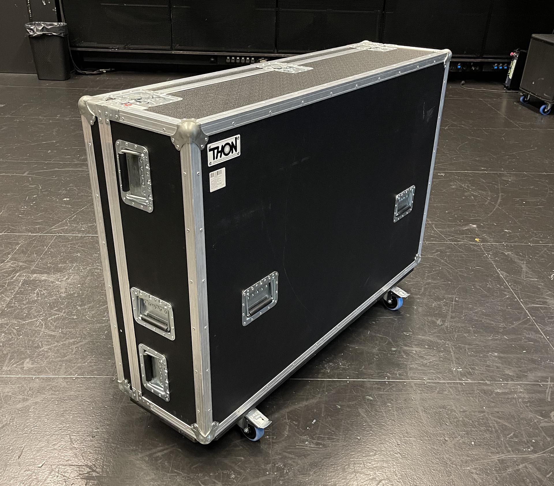 Soundcraft Vi3000 package – Gearwise – AV & Stage Equipment