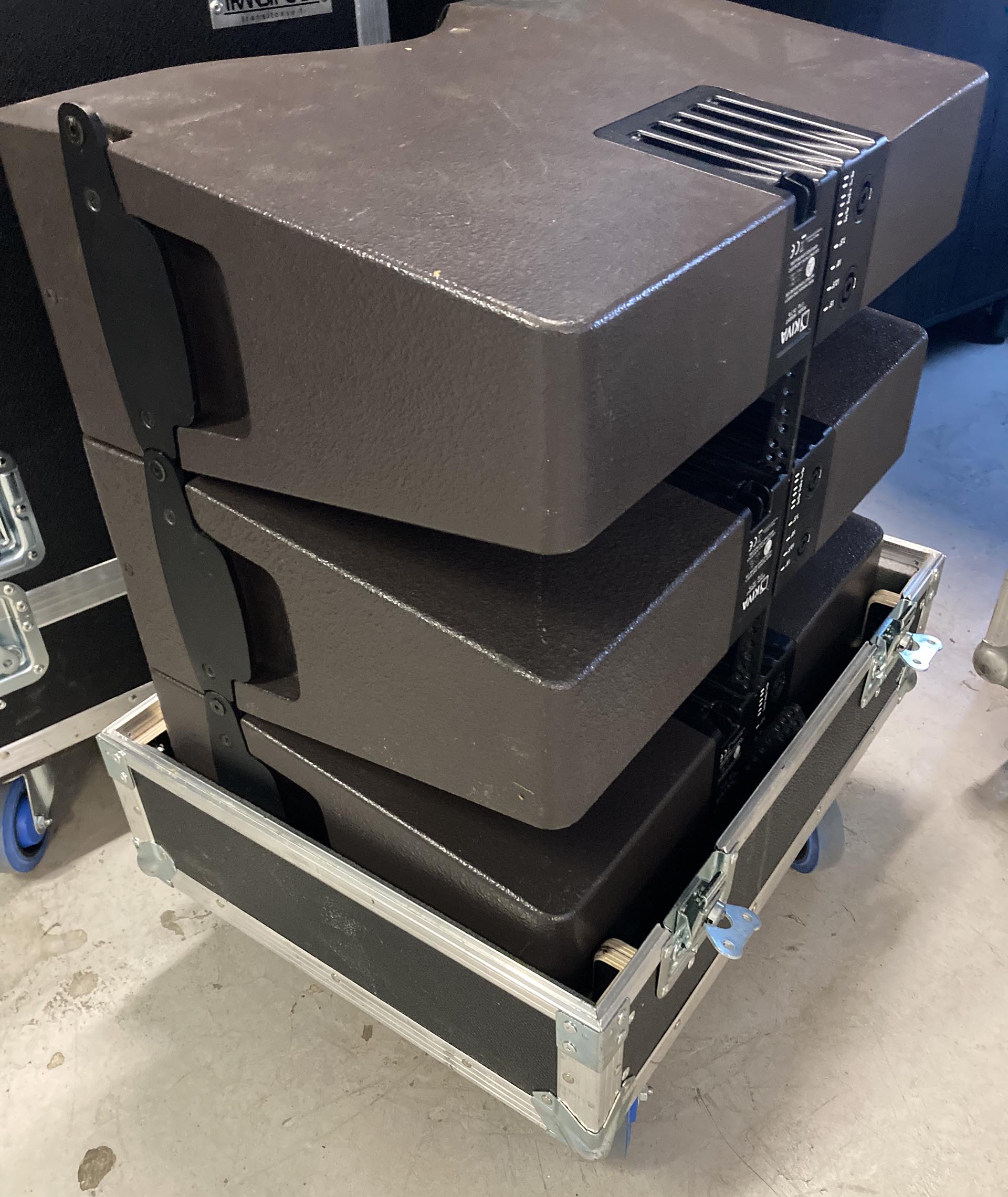 L-Acoustics KIVA SB118 LA4 system package – Gearwise – AV & Stage Equipment