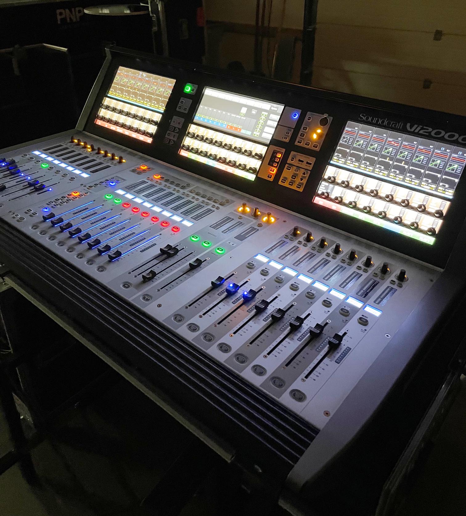 Soundcraft Vi2000 system – Gearwise – AV & Stage Equipment